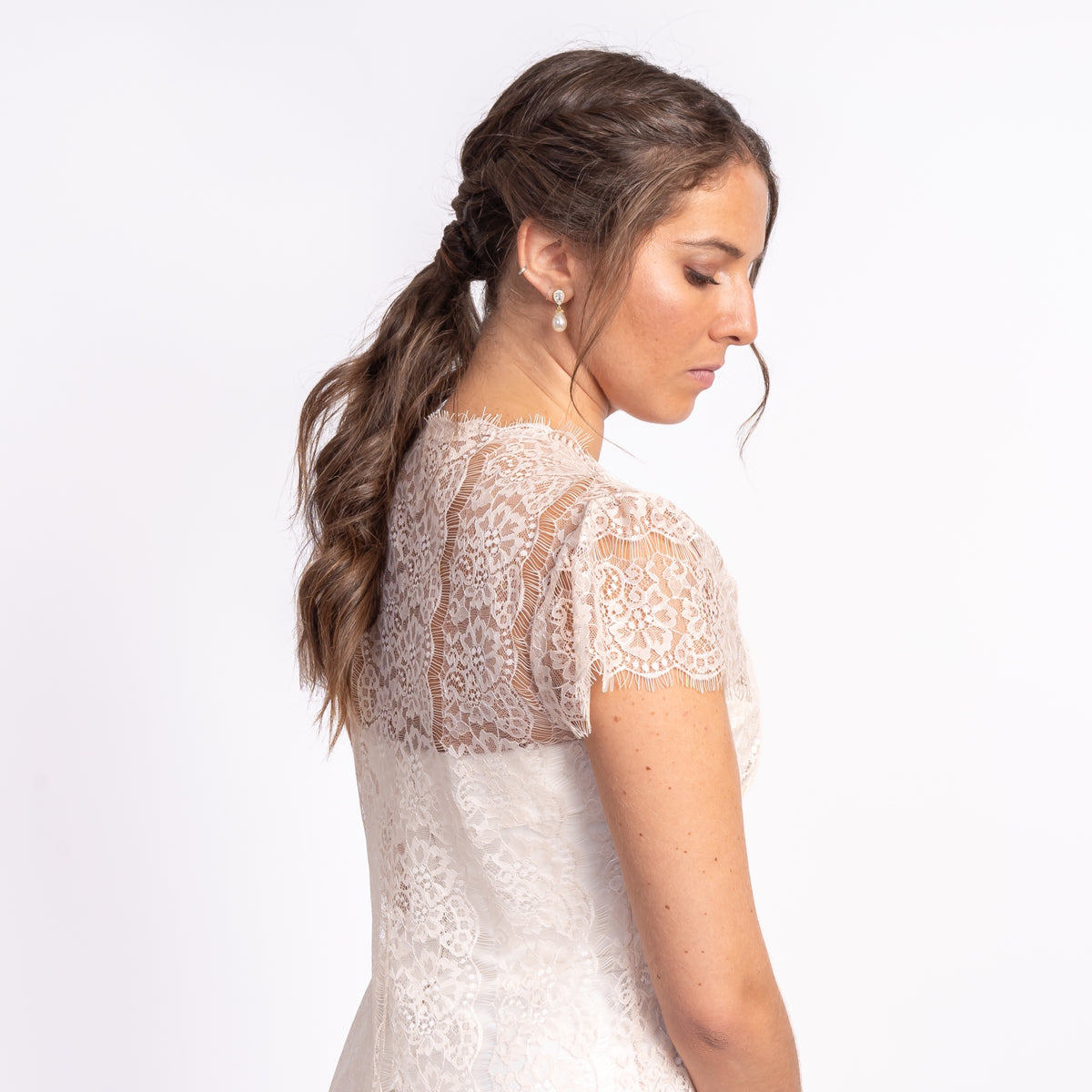 KIMONO ENCAJE PALO ROSA – AE Novias